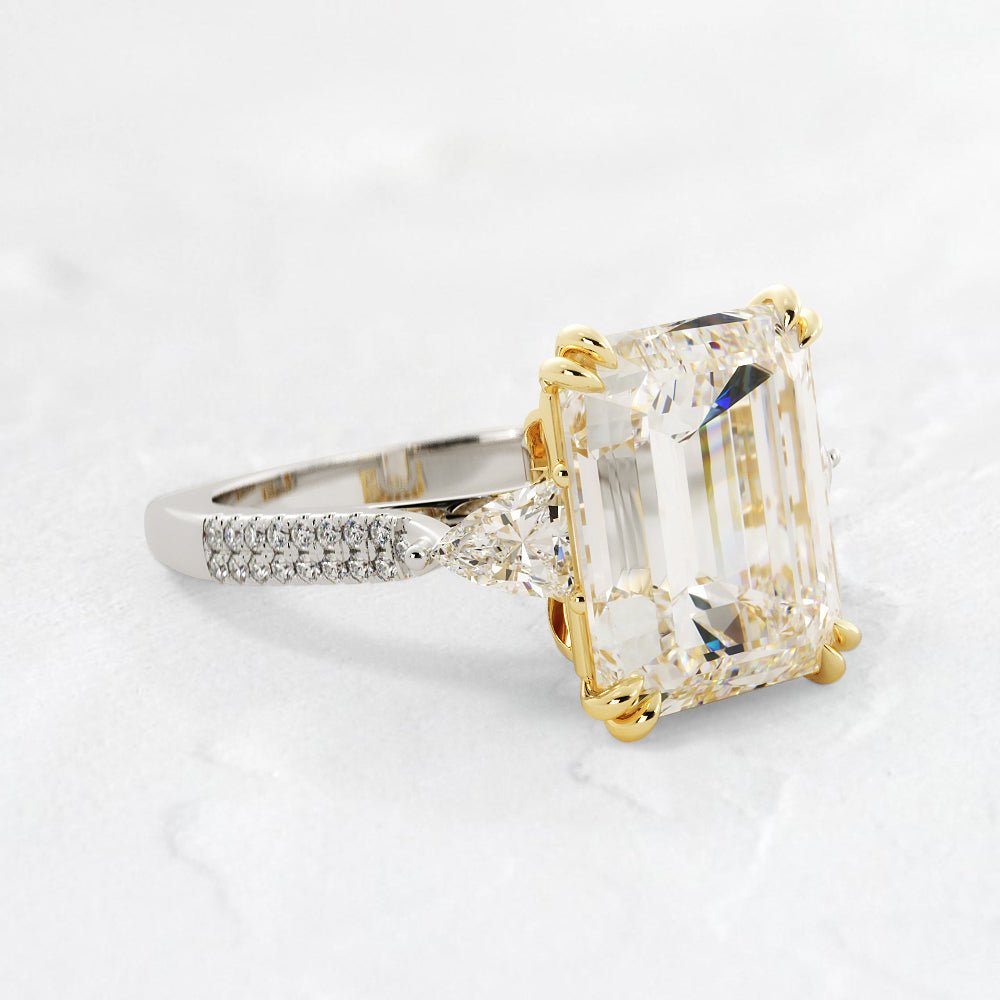 Gemma Emerald and Trillian Cut Diamond Ring | Dallas – Shapiro Diamonds